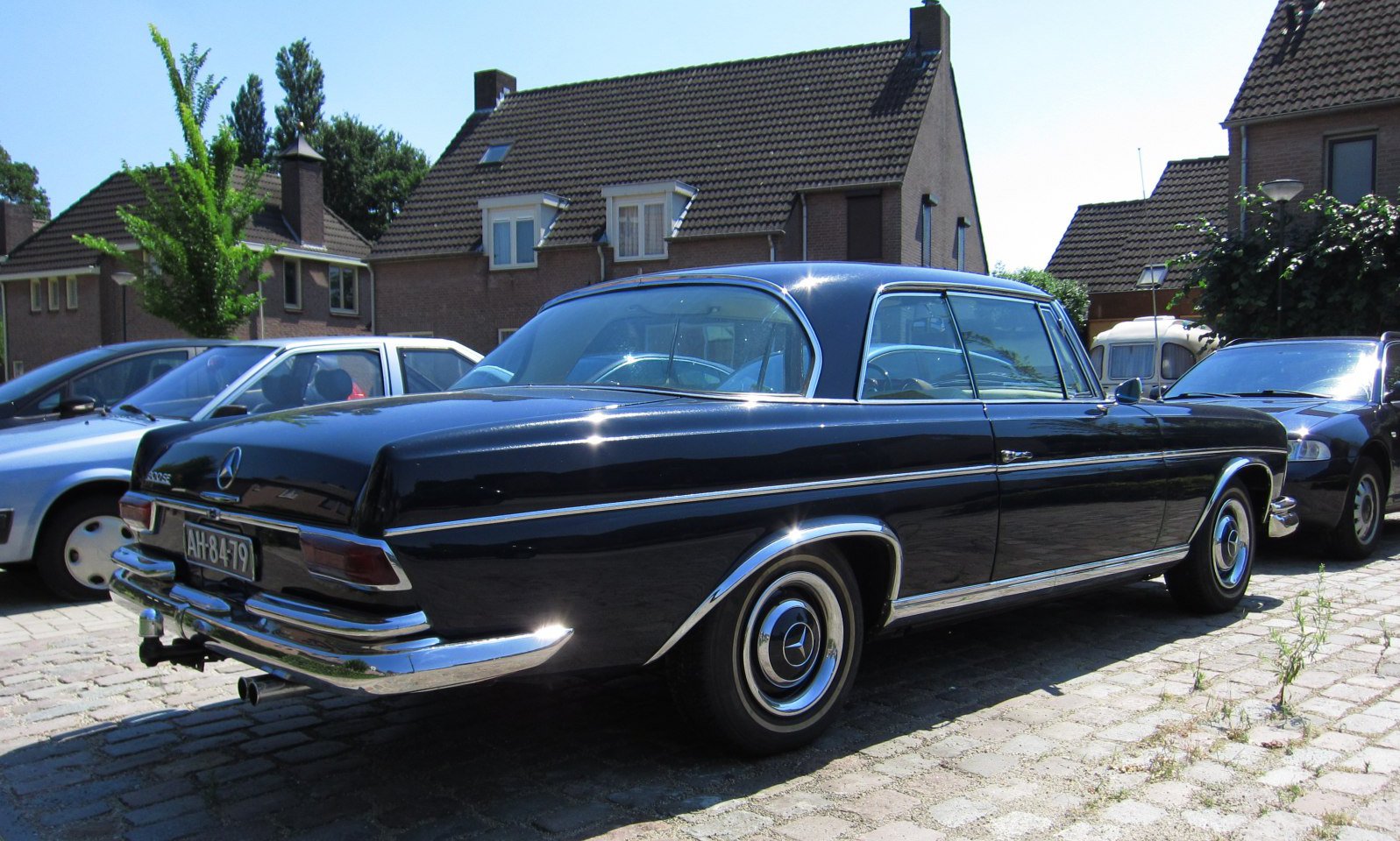 Mercedes-Benz W112 Coupe 300 SE (160 Hp) Automatic